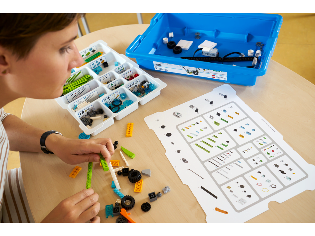 Πρόγραμμα Οι πρώτοι μου αυτοματισμοί (WeDo) Scratch - STEM Education